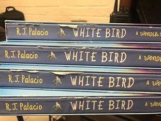 White Bird: A Wonder Story (A Graphic Novel): Palacio, R. J ...