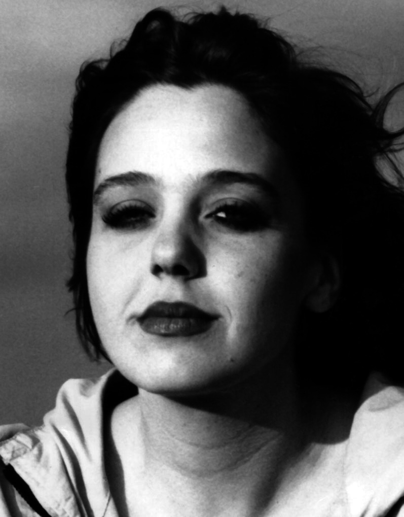 The Ghost of Grey Gardens: Lois Wright's Life Story: The True Story of ...