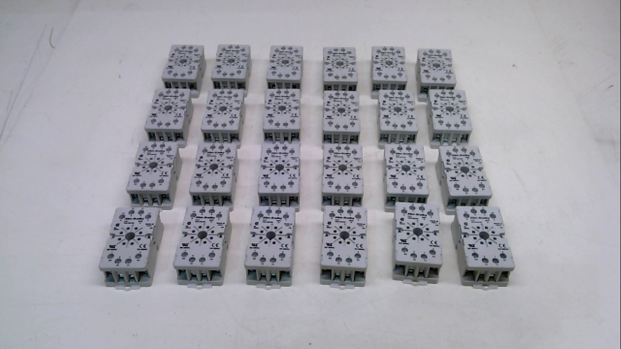 Amazon.com: Allen Bradley 700-Hn100 - Pack Of 24 - Series D, Socket ...