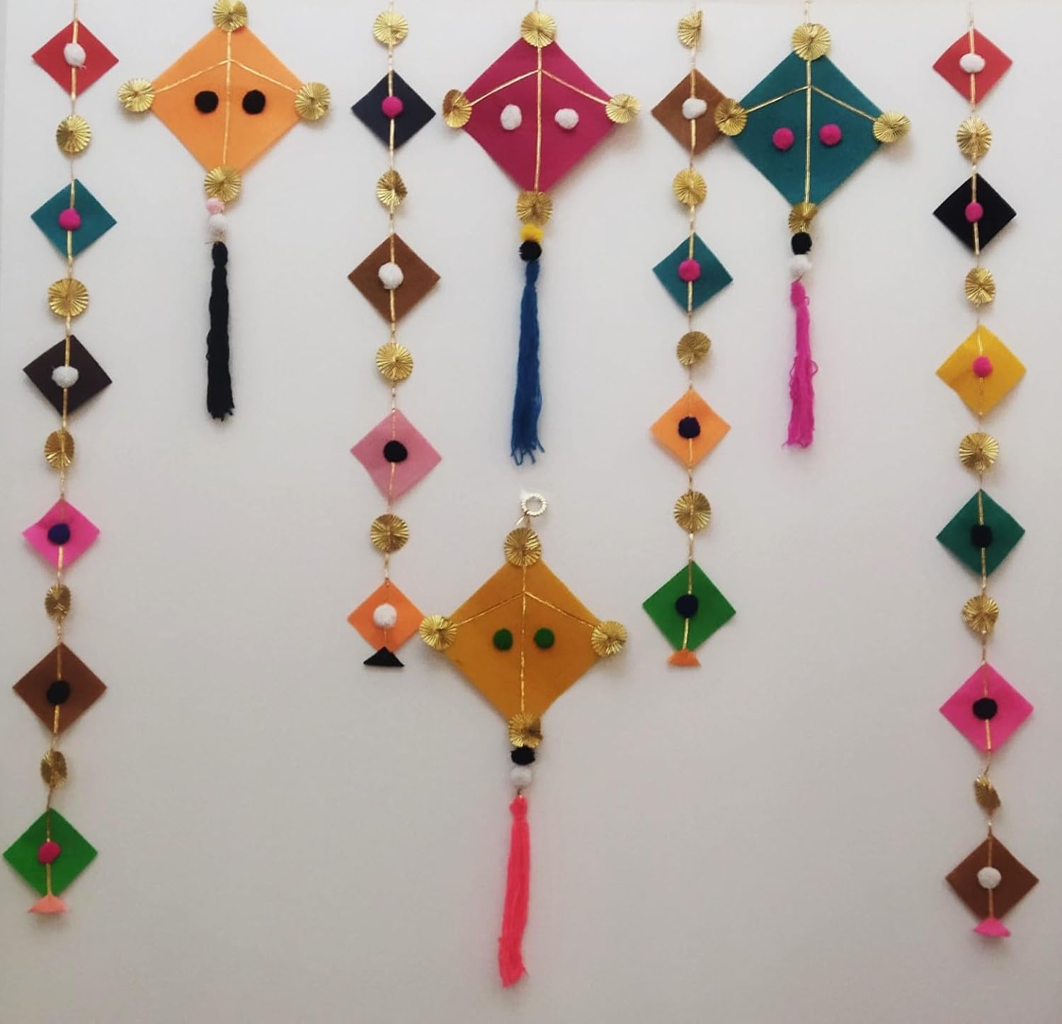 CANVASS Colorful Woolen Kite Hanging Latkan Toran Garland for Main Door ...