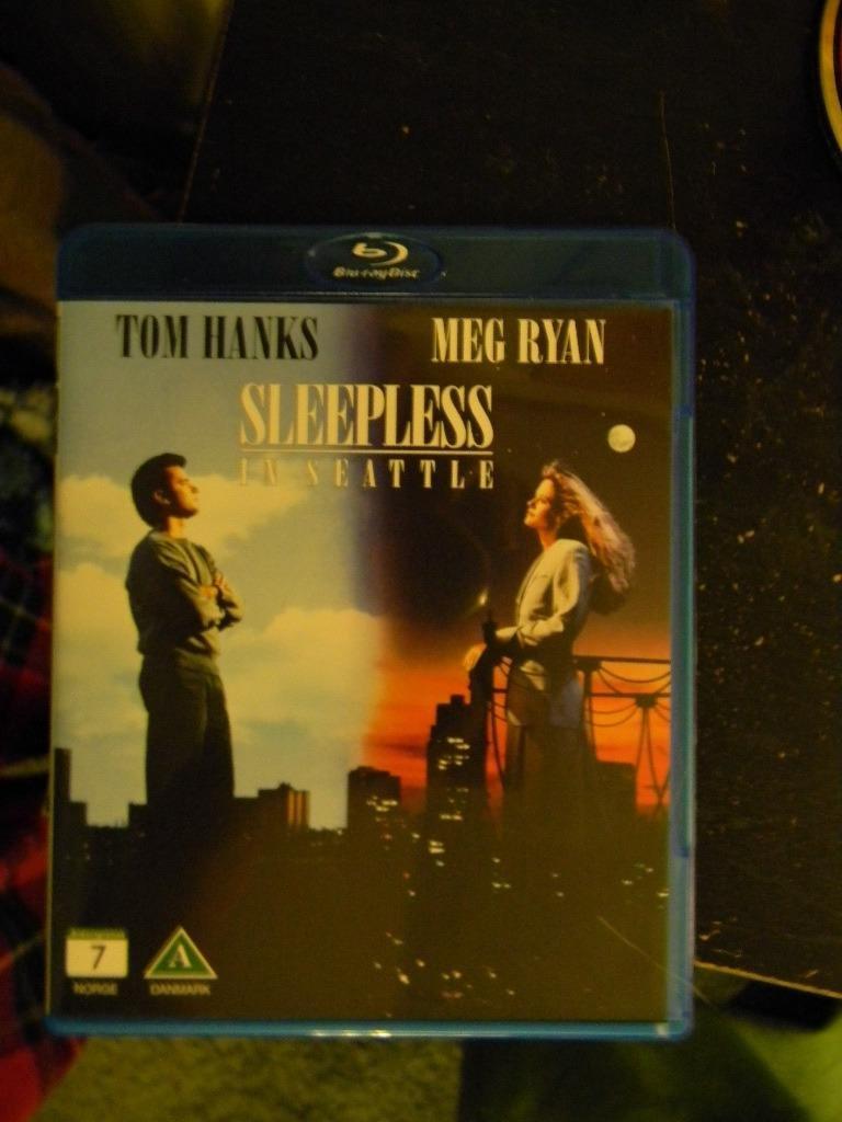 Amazon.com: Sleepless in Seattle [Blu-ray] : Tom Hanks, Meg Ryan, Rob ...
