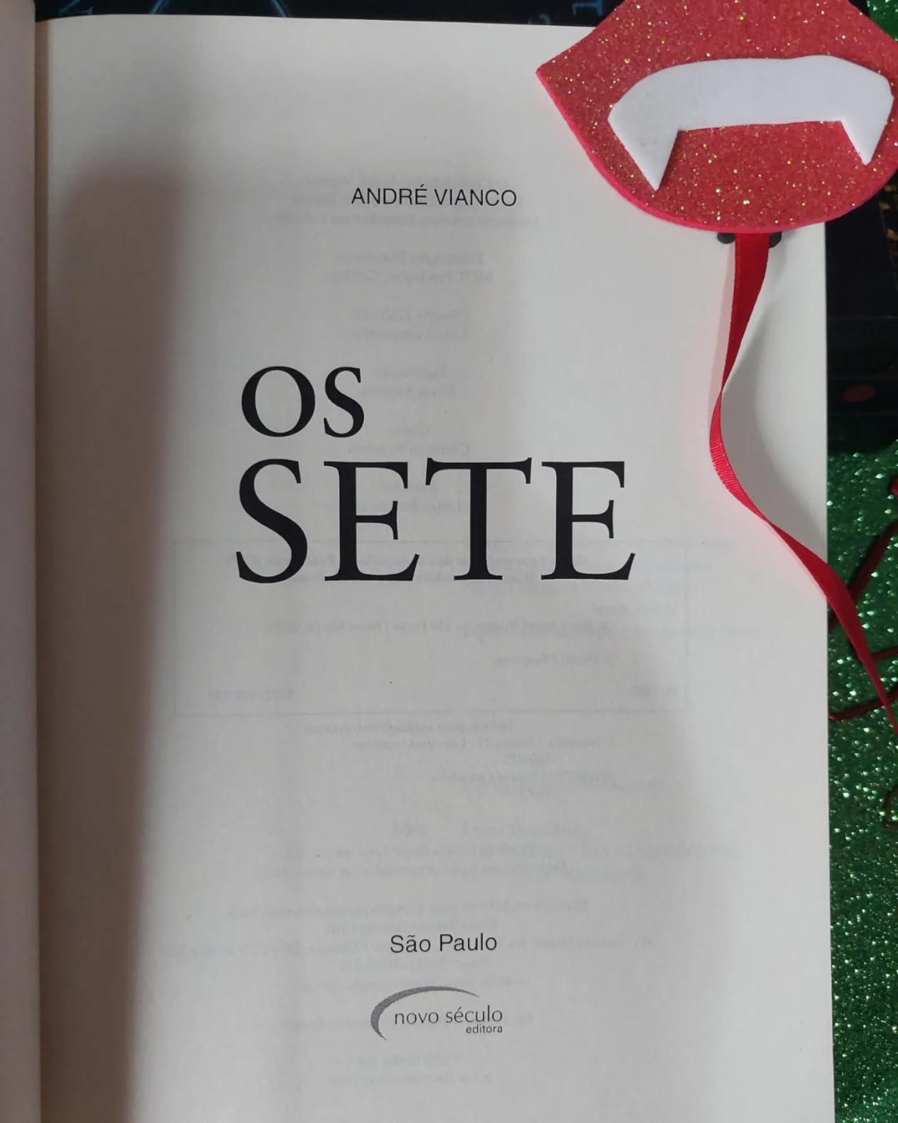 Os Sete | Amazon.com.br