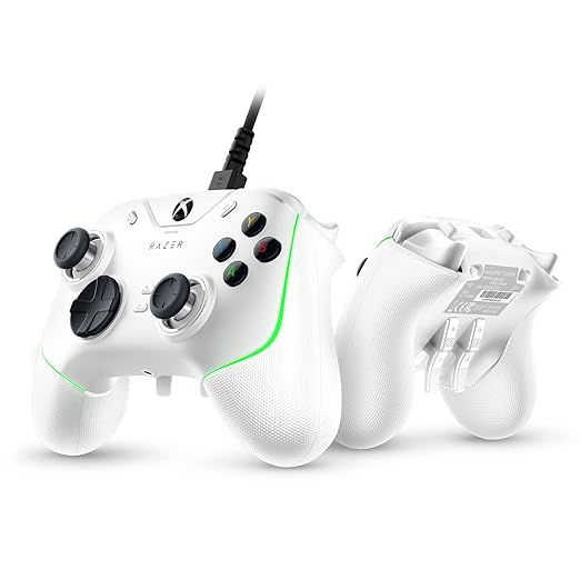 Amazon.com: Razer Wolverine V2 Chroma Wired Gaming Pro Controller for ...