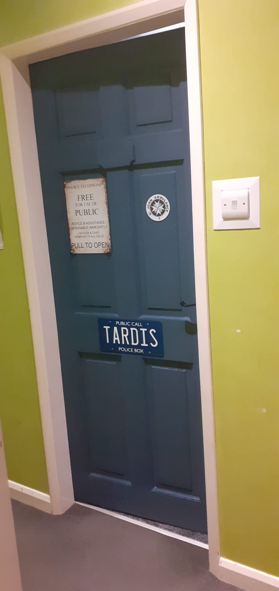 Metal tin sign 8x12 inches Vintage Style Police Phone Box Tardis Dr Who ...