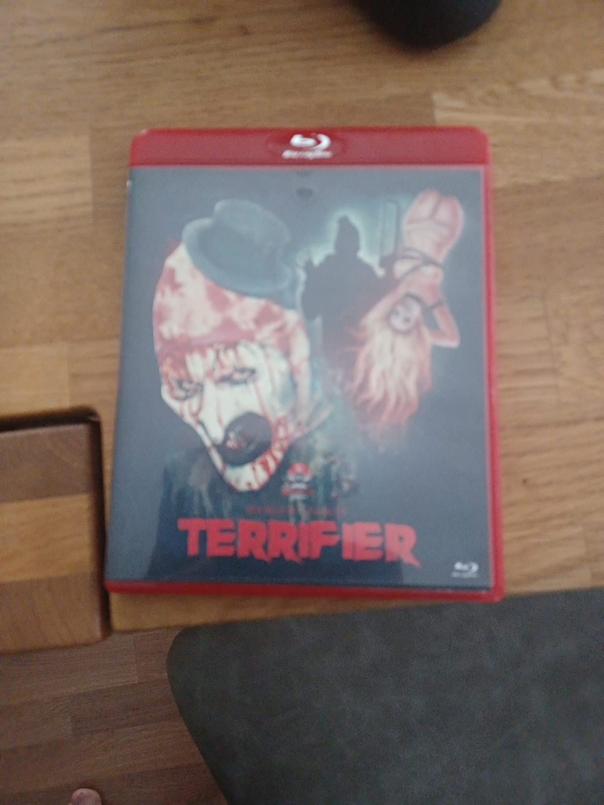 Terrifier [Blu-Ray] [Import]: Amazon.co.uk: Damien Leone: DVD & Blu-ray