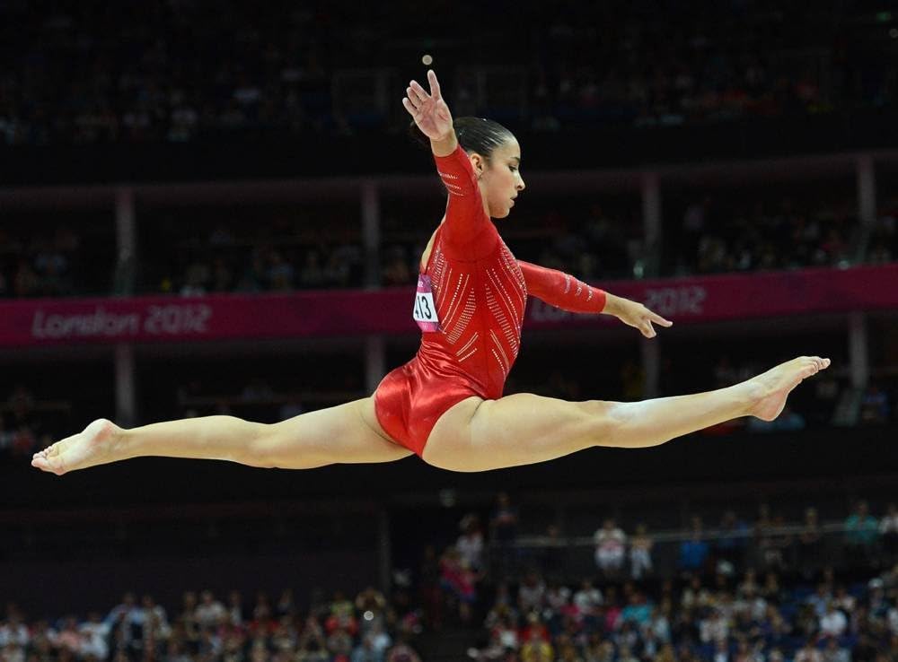 Amazon.com: Aly Raisman 8X10 Photo #19: Photographs