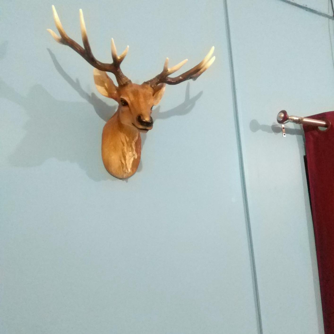 LuvBells™ Real Look Deer Head Wall Hanging Creative Styling Ornament ...