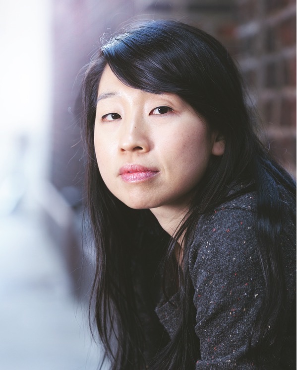 Amazon.co.jp: Elsie Chapman: books, biography, latest update