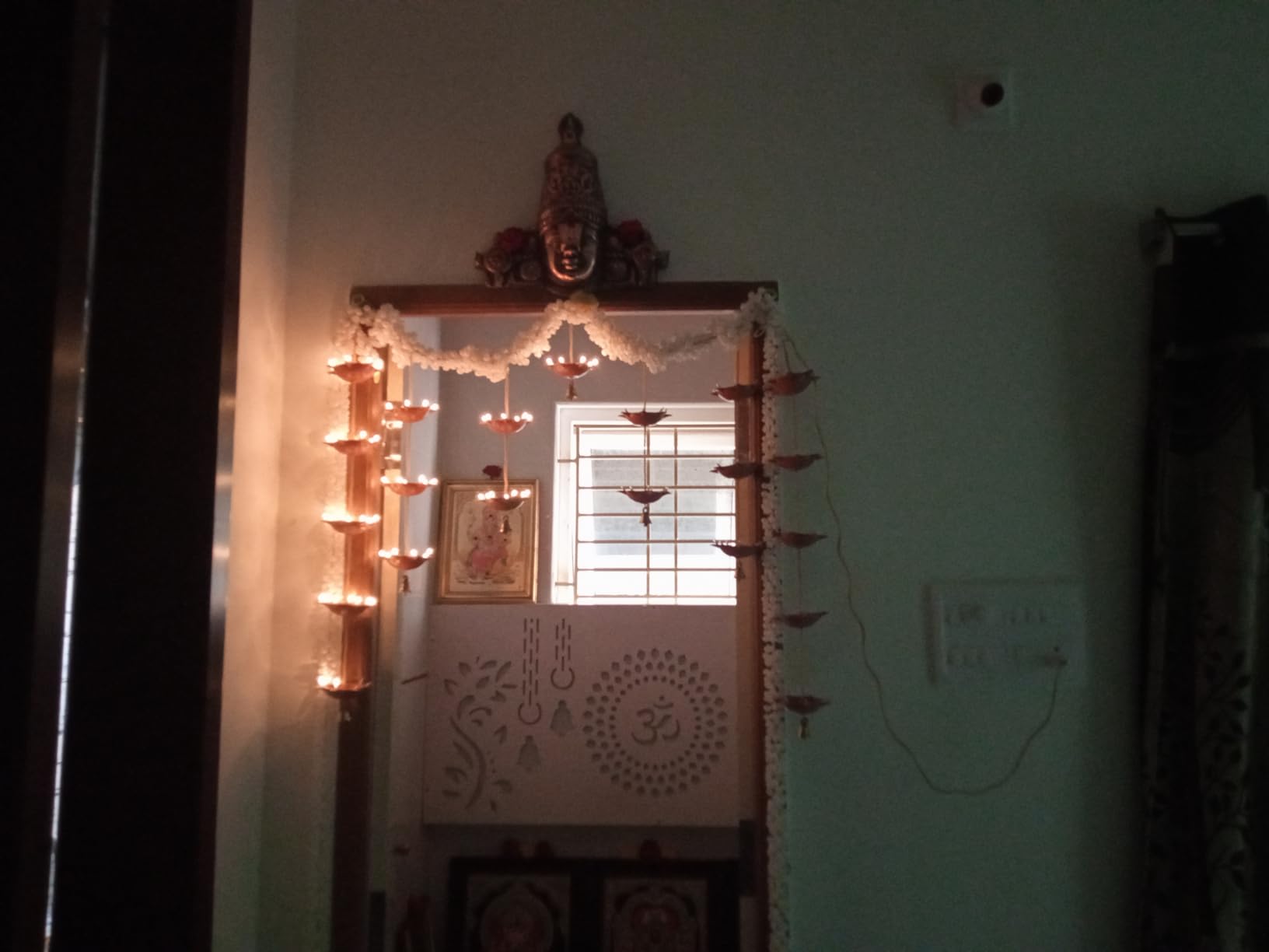 Made in India Plastic Hanging Electric Toran with 21 diyas : Amazon.in ...