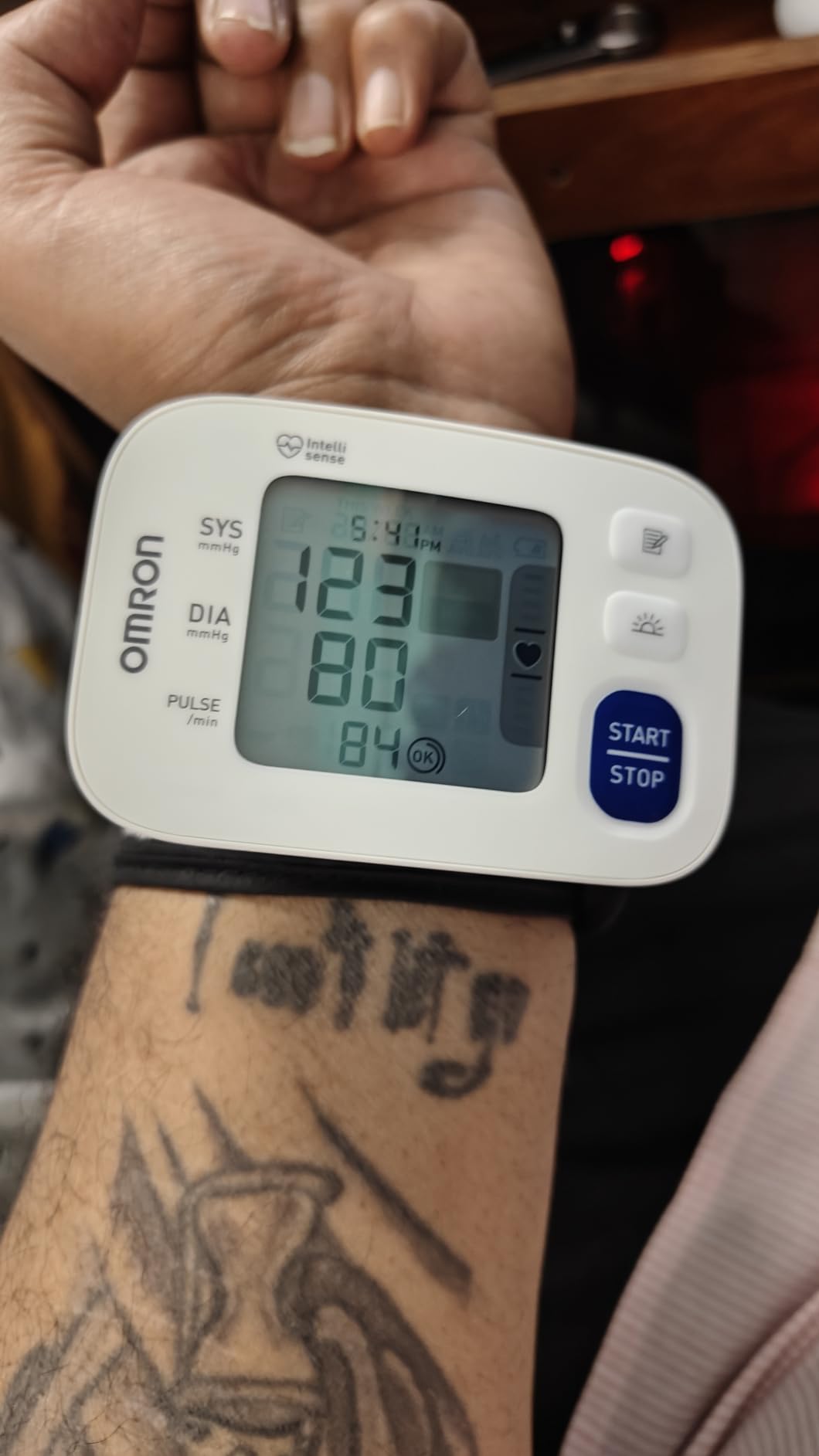 Omron HEM 6181 Fully Automatic Wrist Blood Pressure Monitor with ...