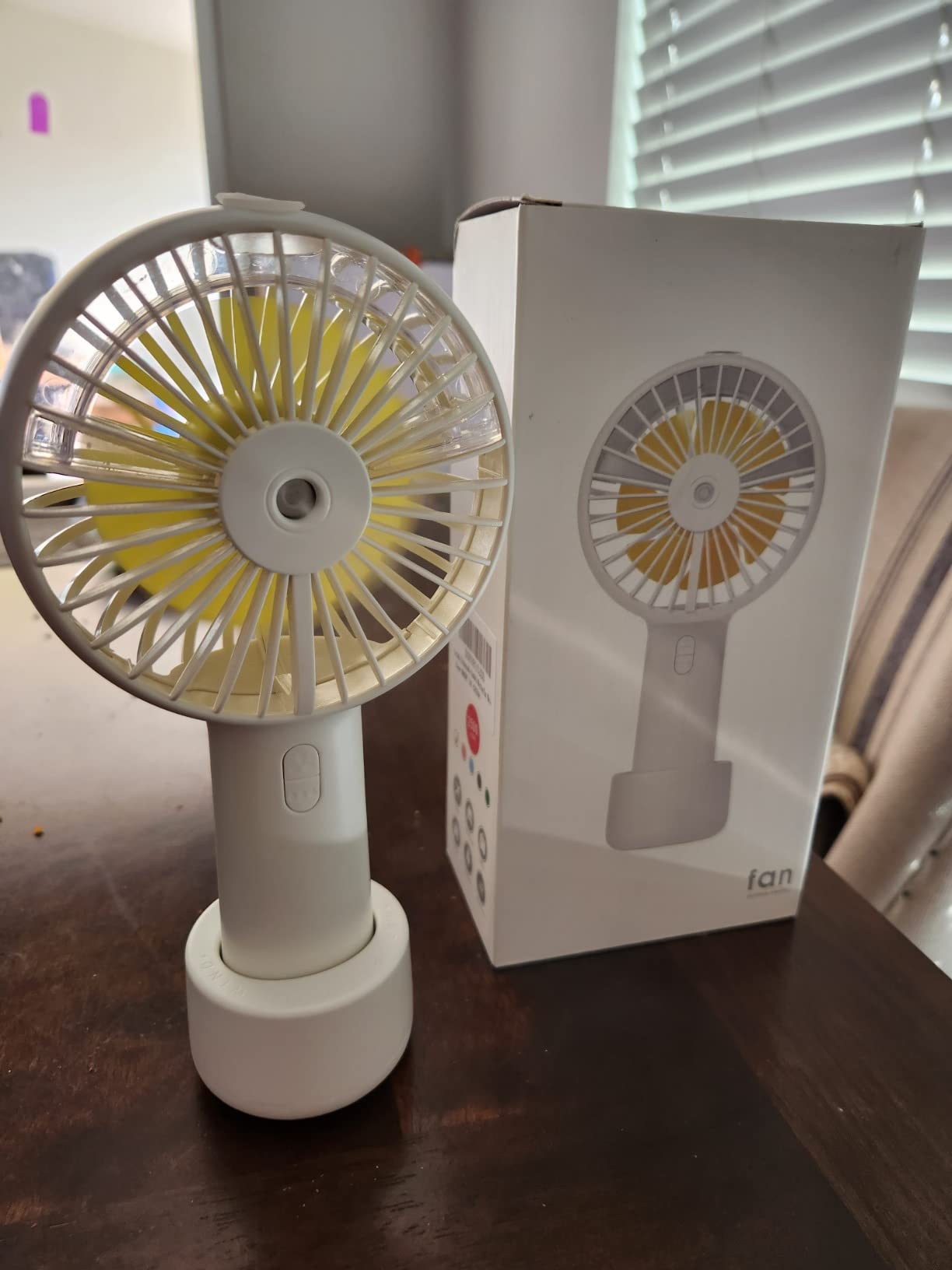 Amazon.com: Portable Misting Fan, Handheld Personal Mist Fan, Battery ...