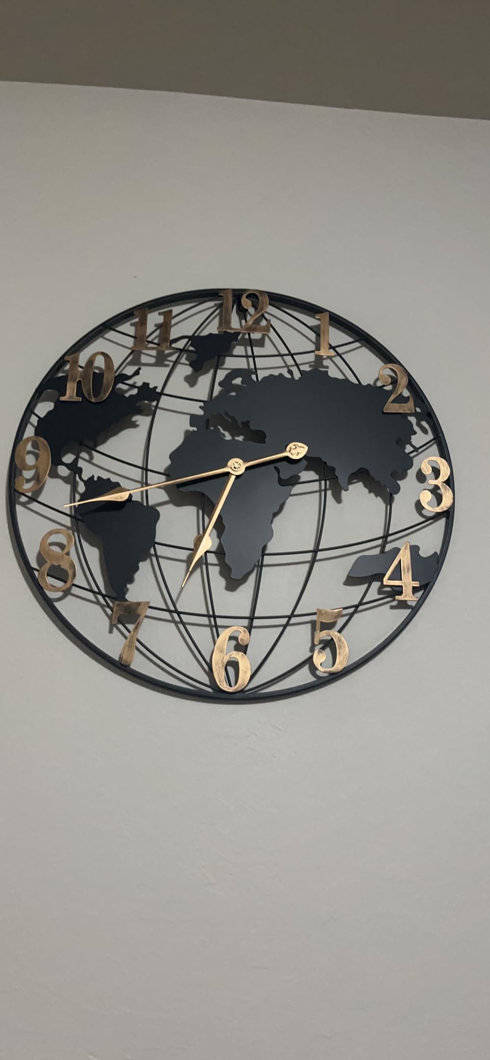 Amazon.com: KEQAM Large World Map Wall Clock,Metal Minimalist Modern ...