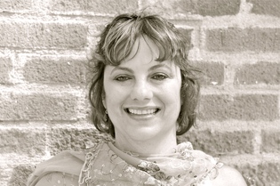 Amazon.com: Julie Ann Weinstein: books, biography, latest update