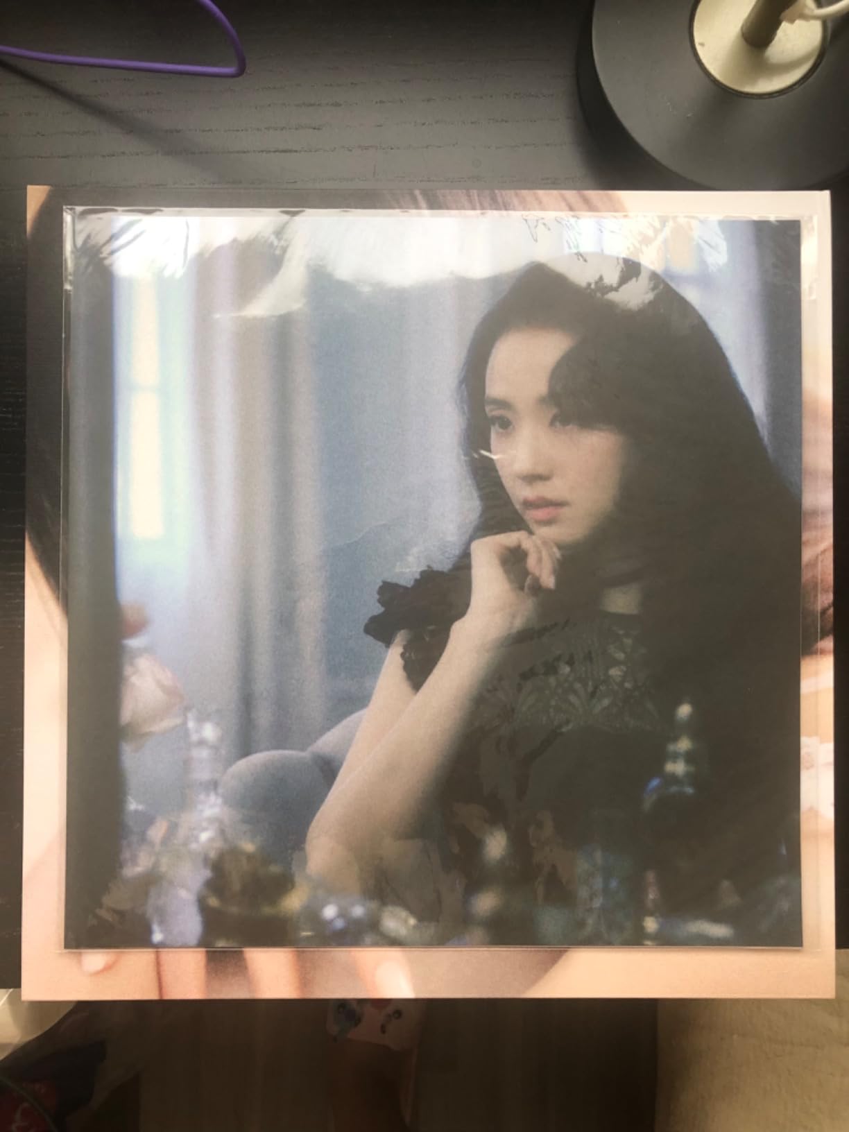 JISOO OF BLACKPINK - First Single Album [ME] (Red Ver.) Photobook + CD ...