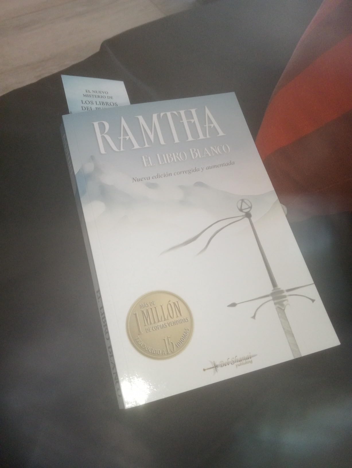 El libro blanco: (nueva edicion corregida y aumentada) : Ramtha: Amazon.es: Libros