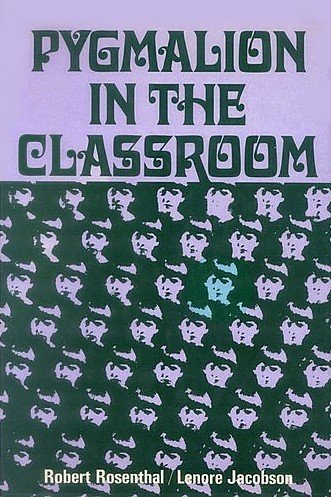 Pygmalion in the Classroom : robert-rosenthal-lenore-jacobson: Amazon ...