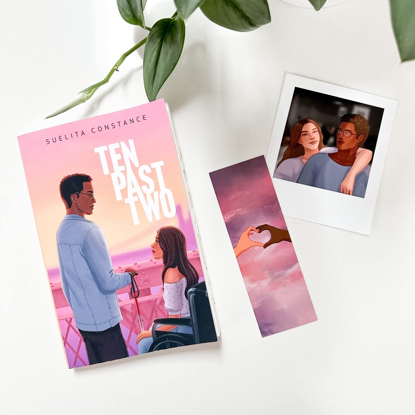 Ten Past Two: Constance, Suelita: 9789152746615: Amazon.com: Books