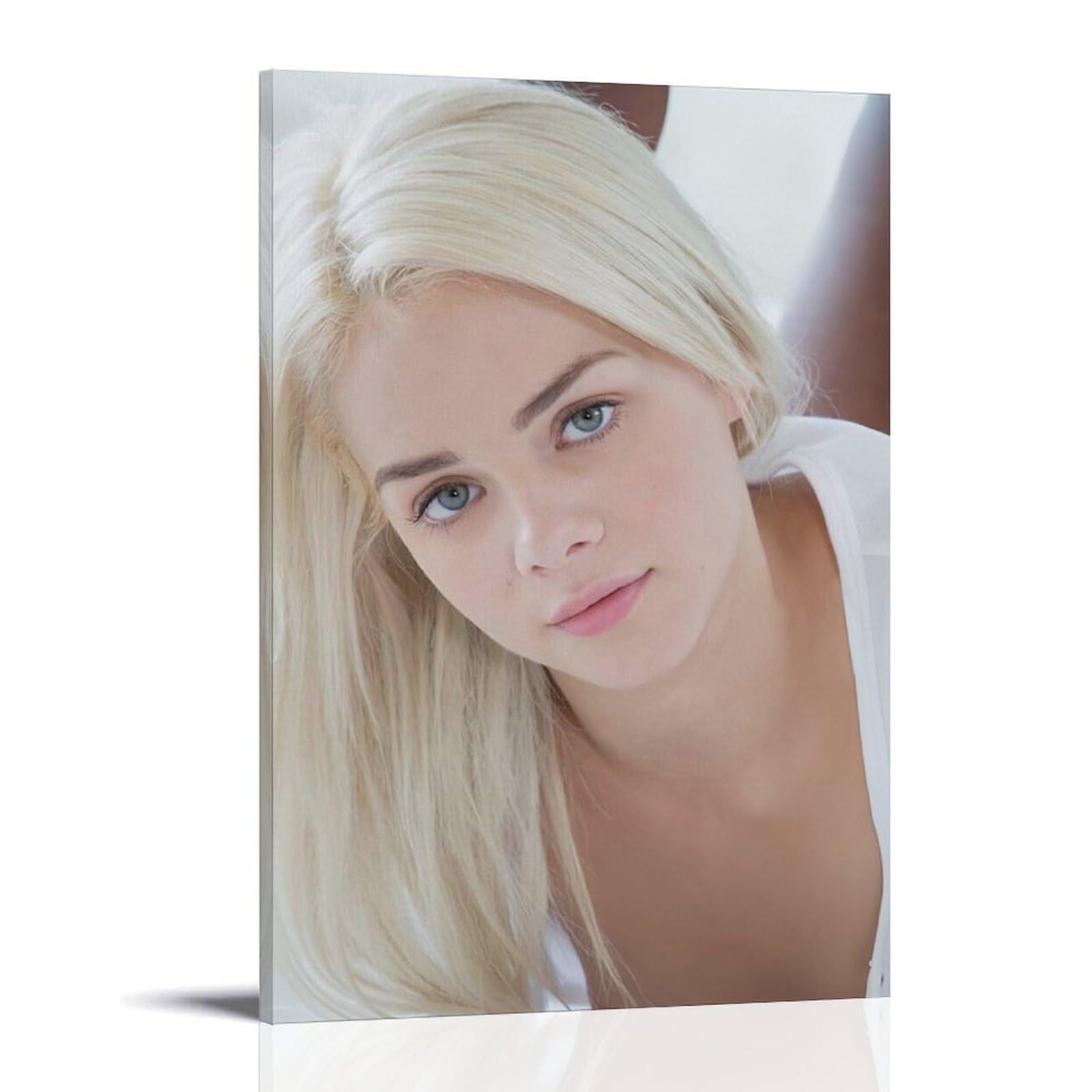 Elsa Jean's Instagram, Twitter & Facebook on IDCrawl