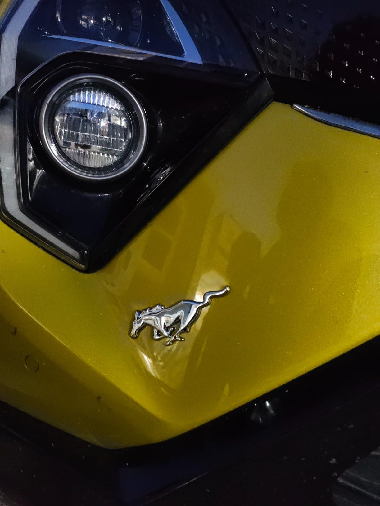 VRT 3D Chrome Emblem Automotive Car, Bike Badges Logo Self Adhesive ...