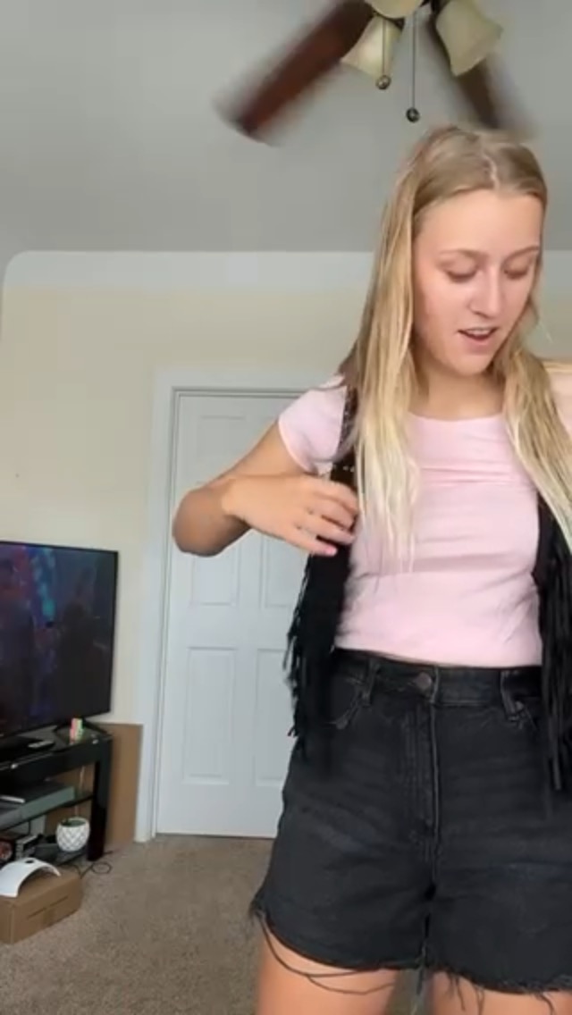 Hailey Bush's Amazon Page