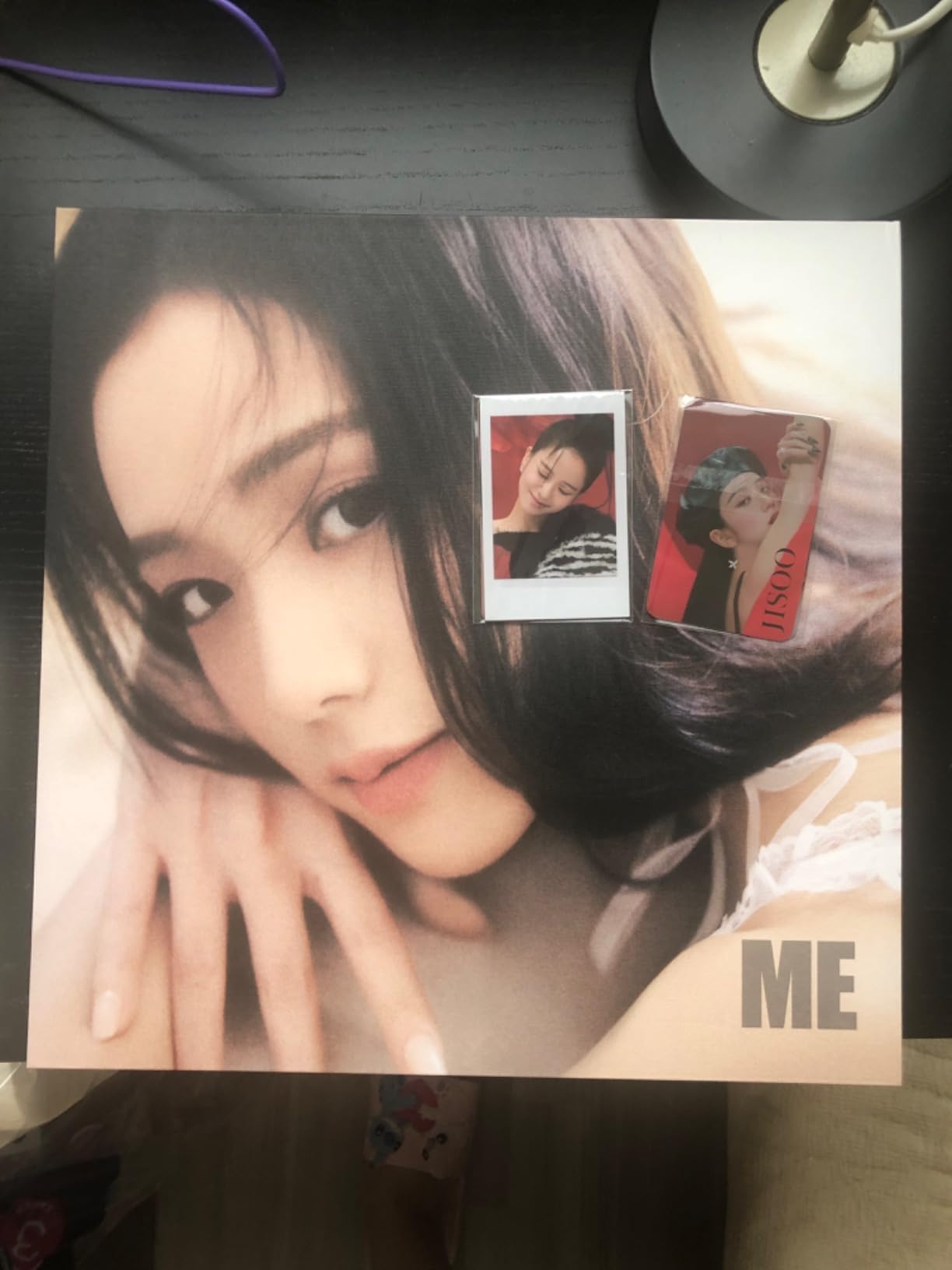 JISOO OF BLACKPINK - First Single Album [ME] (Red Ver.) Photobook + CD ...