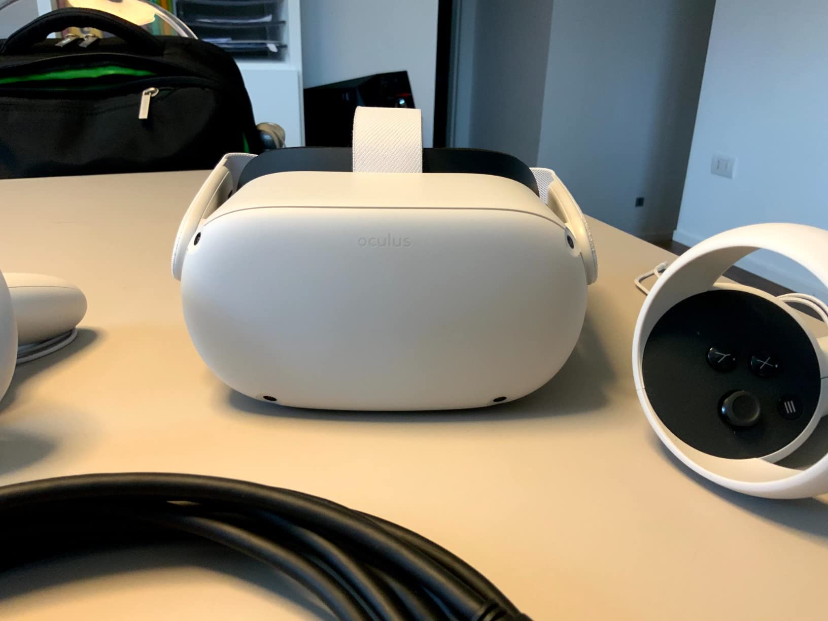 Oculus Quest 2, Visore VR all-in-one, da 64 GB : Amazon.it: Videogiochi