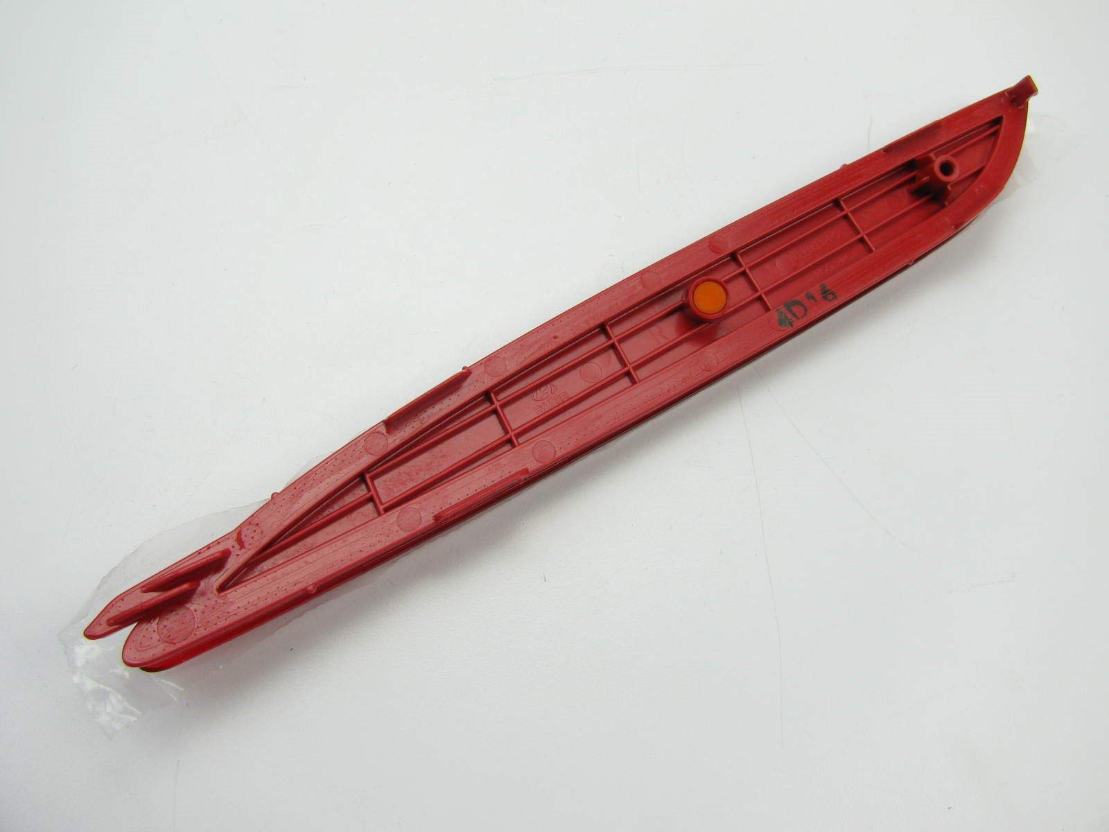 Amazon.com: HYUNDAI Genuine 92406-3X500 Reflector/Reflex Assembly, Rear ...