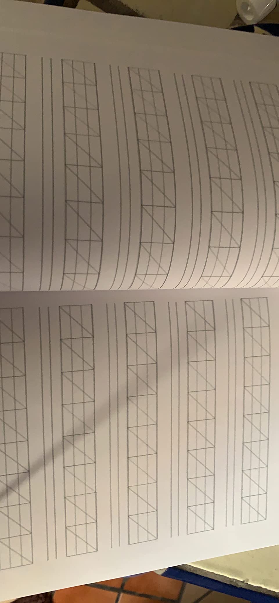 Escritura Árabe: Cuaderno Para La Práctica de la Caligrafía Y ...