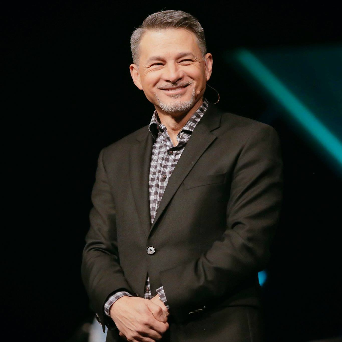 Amazon.com: Cash Luna: books, biography, latest update