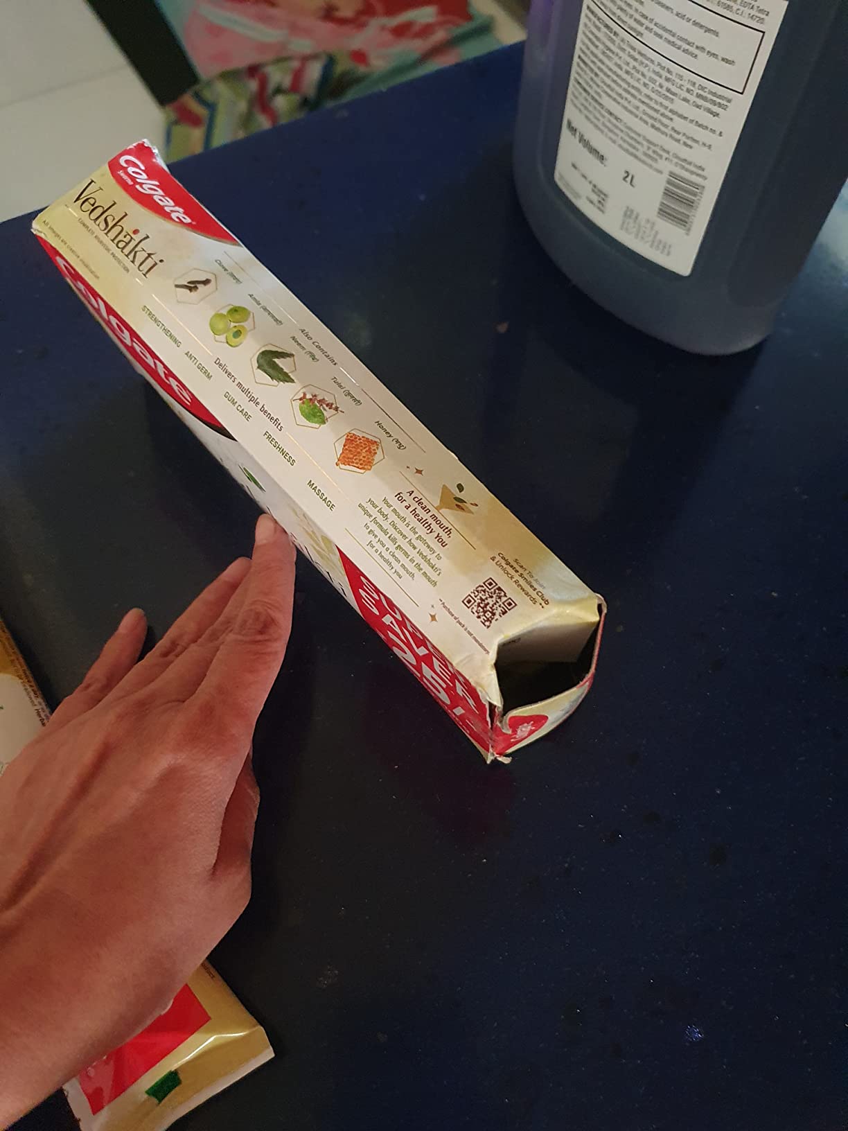 Colgate Swarna Vedshakti Ayurvedic Toothpaste, Anti-Bacterial Paste for ...