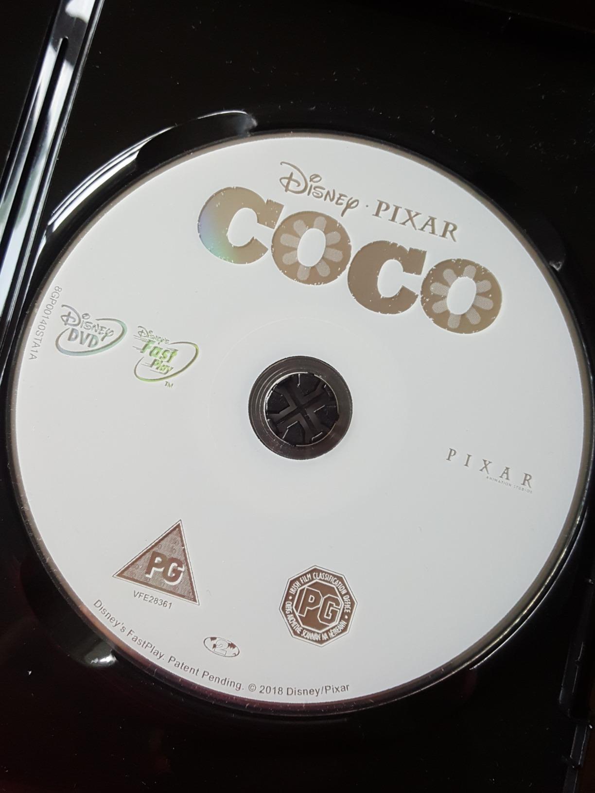 Amazon.com: COCO - MOVIE [Blu-ray] : Movies & TV