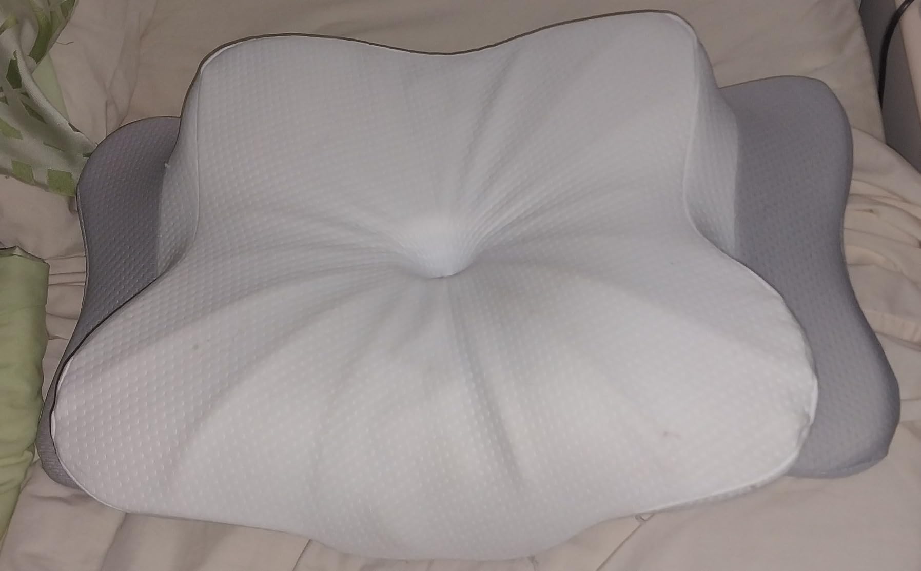 Akfado Neck Support Memory Foam Pillow for Pain Relief, Ergonomic ...