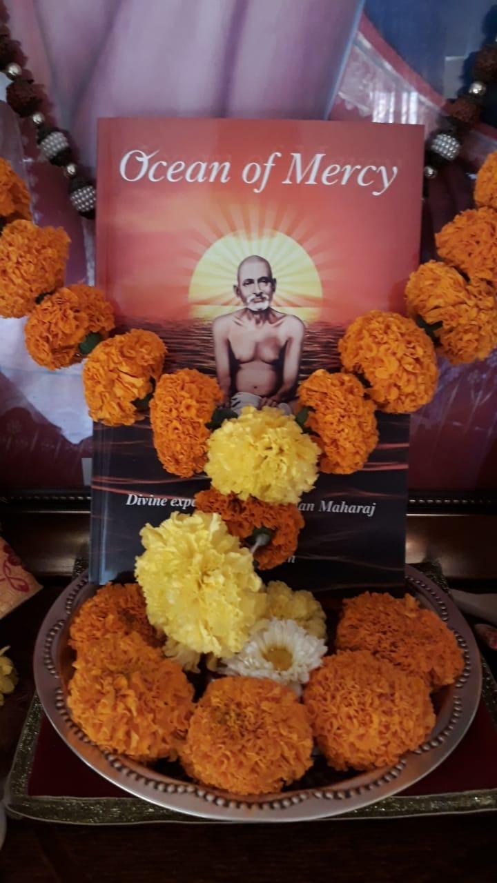 Buy OCEAN OF MERCY-DIVINE EXPERIENCES OF GAJANAN MAHARAJ Book Online at ...