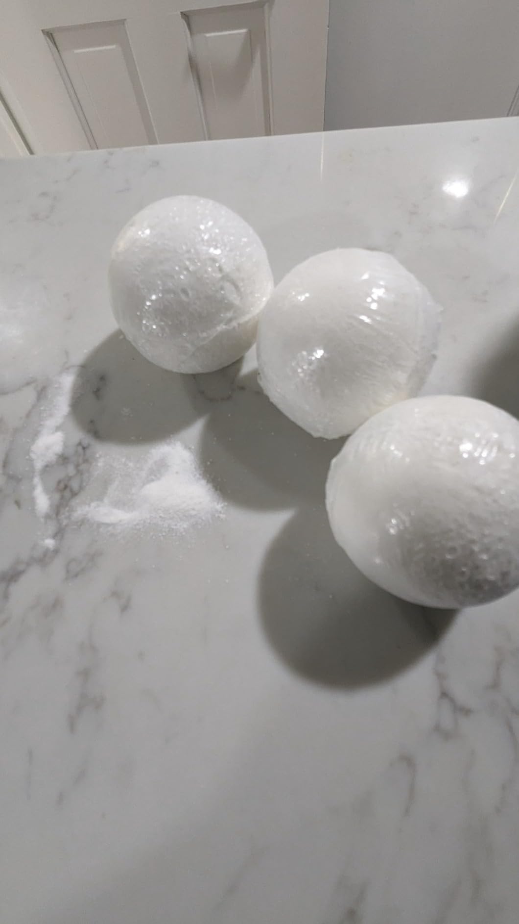 Amazon.com : Magnesium Bath Bombs Post Workout Recovery Sore Muscles Tension Epsom Salt Luxury ...