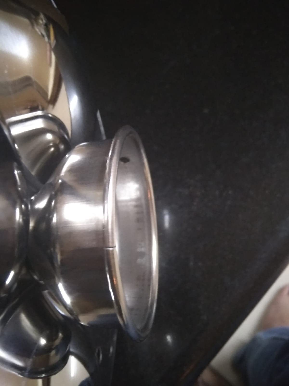 Butterfly Friendly Aluminium Idli Cooker with 4 Stainless Steel Idli ...