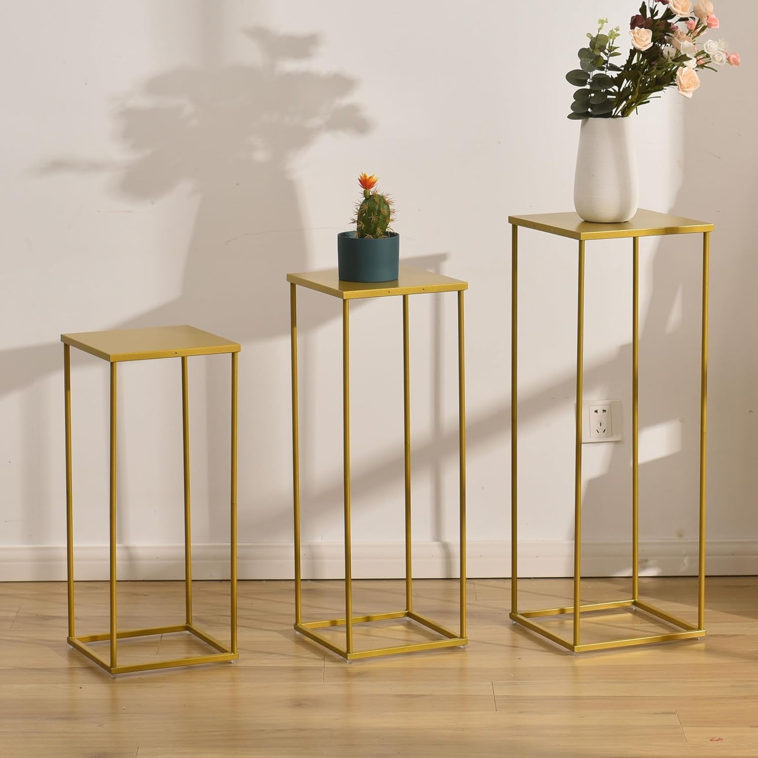 Amazon.com: VINCIGANT Gold Pedestal Stand for Party ,Set of 3 Metal ...