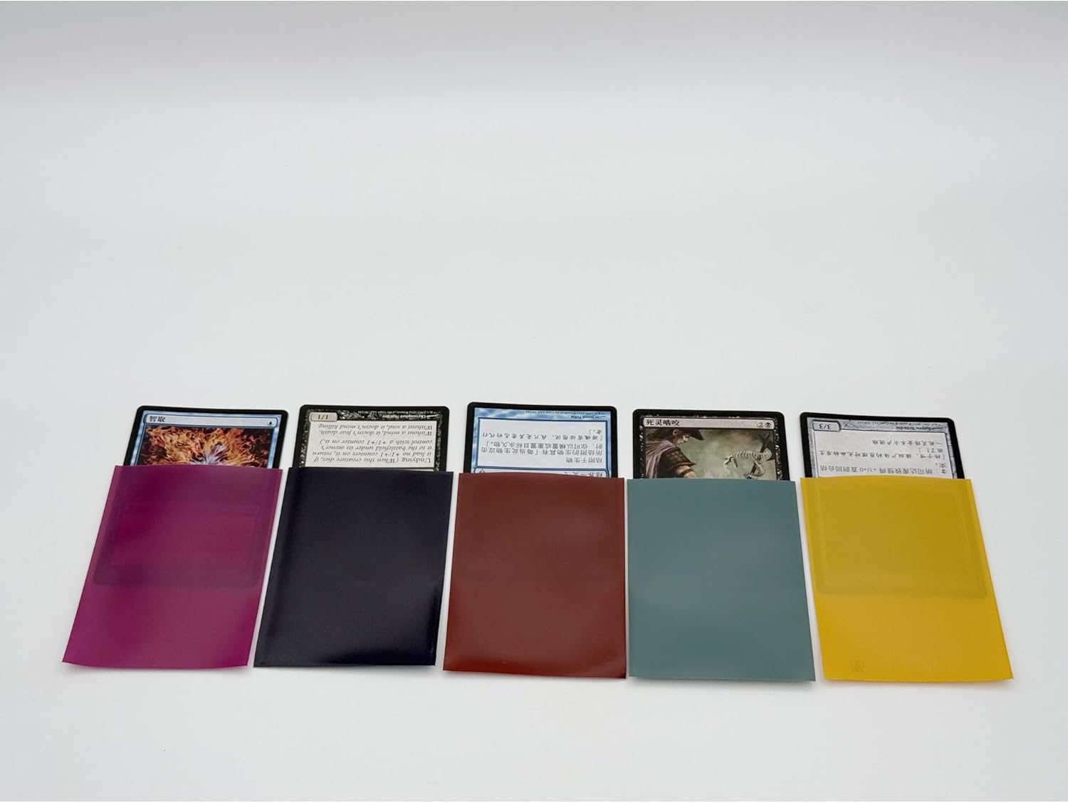 Amazon.com: Lenayuyu 500pcs Deck Protector Card Sleeves 5 Colors 67mm ...
