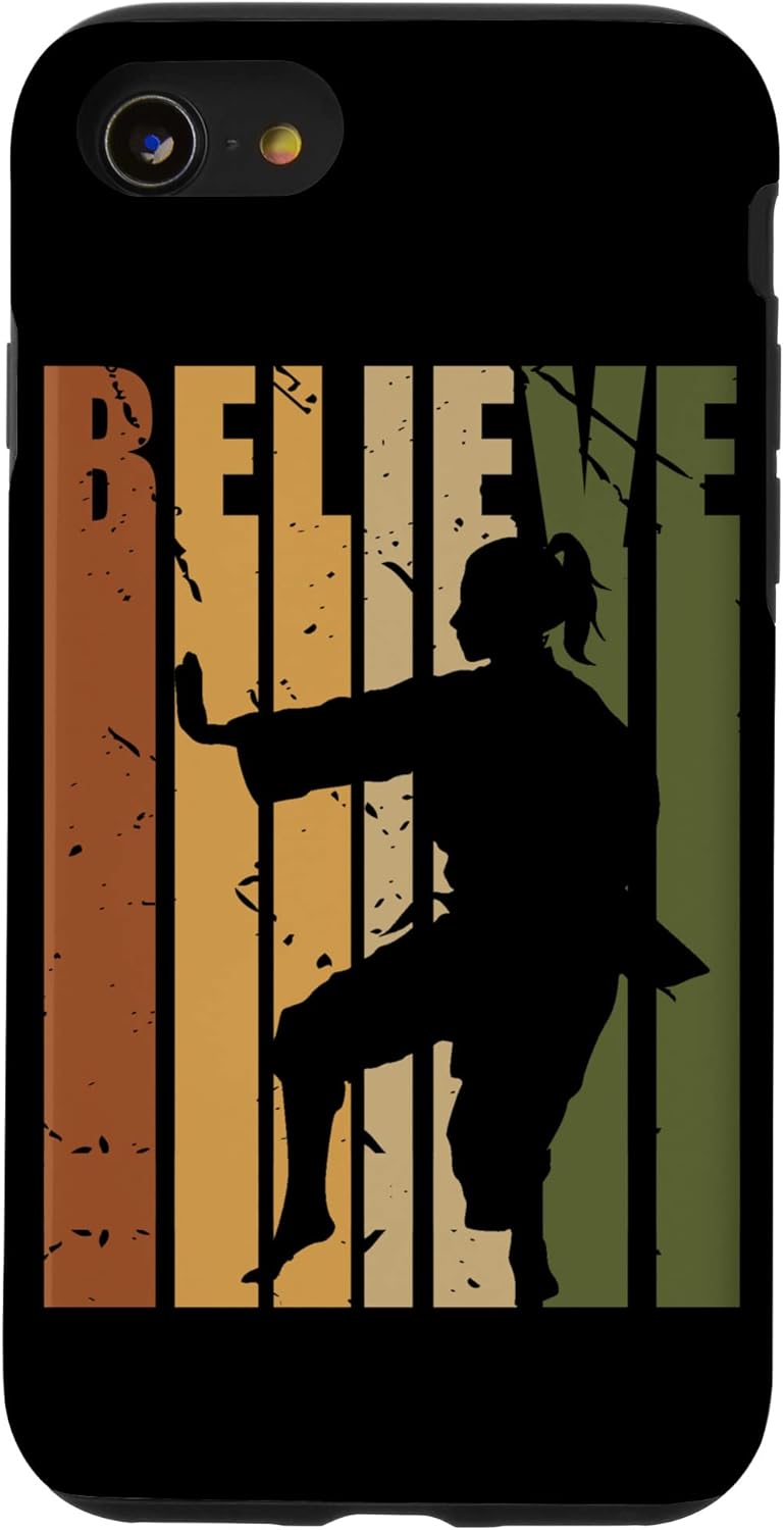 Amazon.com: iPhone SE (2020) / 7 / 8 Kids Camouflage Retro Karate ...
