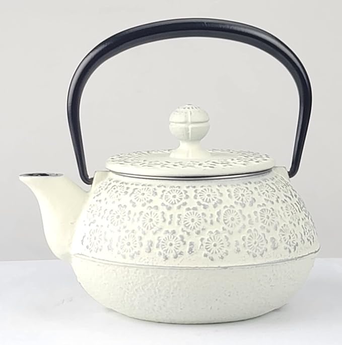 Amazon.co.jp : 岩鋳 Iwachu 急須 3型桜 銀/麻色 0.32L 内面ホーロー 南部鉄器 12605 : ホーム＆キッチン