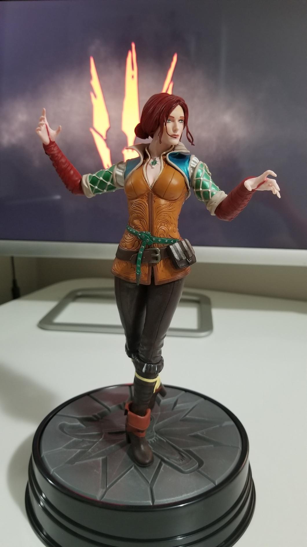 Dark Horse Deluxe The Witcher 3-Wild Hunt-Triss Figure, Figures ...