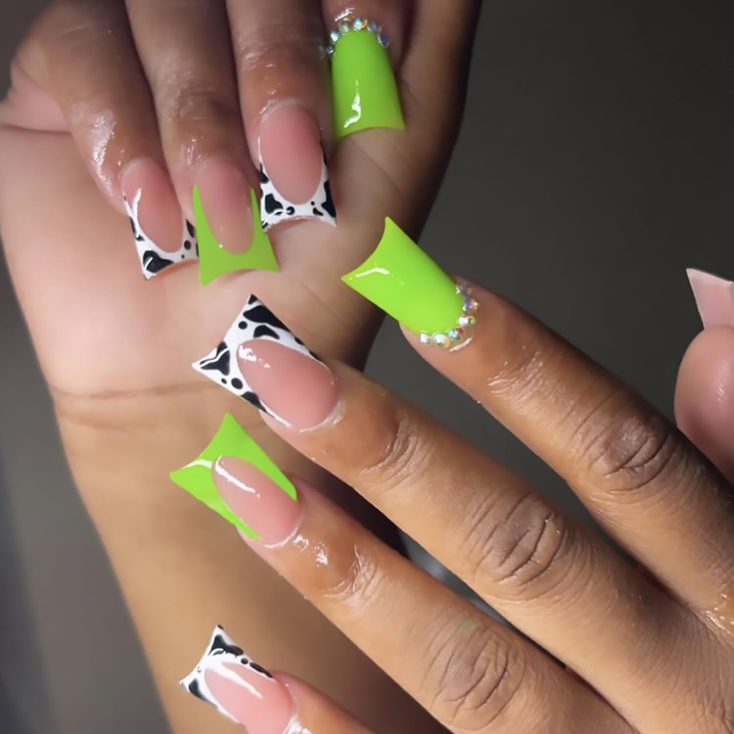 Amazon.com: Tyuimhx Green Duck False Nails With Rhinestones Designs ...