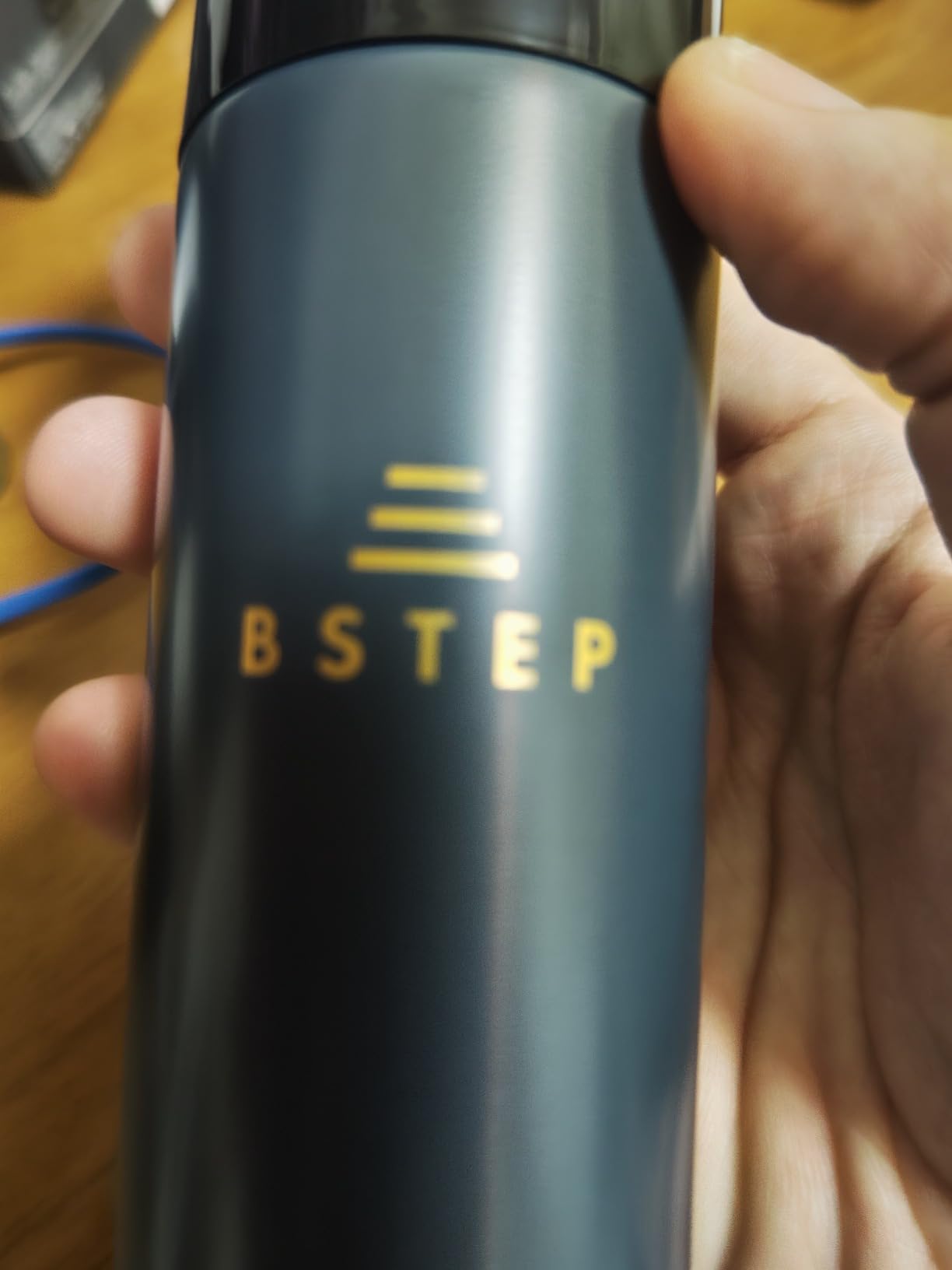Amazon | BSTEP 炭酸洗顔 洗顔 メンズ 【濃密もちもち泡×毛穴ケア×炭と海シルトで黒ずみ対策×たっぷり180g】 | BSTEP | 泡洗顔料 通販