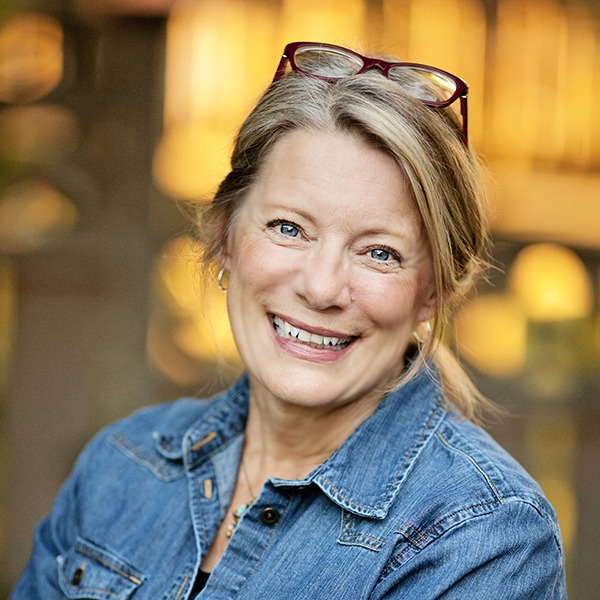 Amazon.com: Mary Casanova: books, biography, latest update