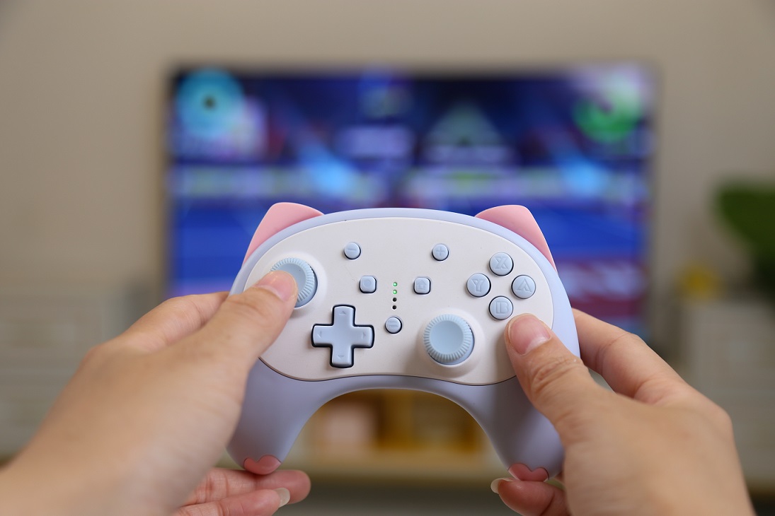 Watch IINE Cat controller for nintendo switch with 3.5mm headset on ...