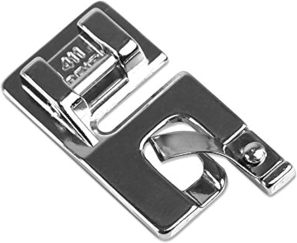 Amazon.com: DREAMSTITCH 4118517-45 Snap On 5mm Narrow Hem Presser Foot ...