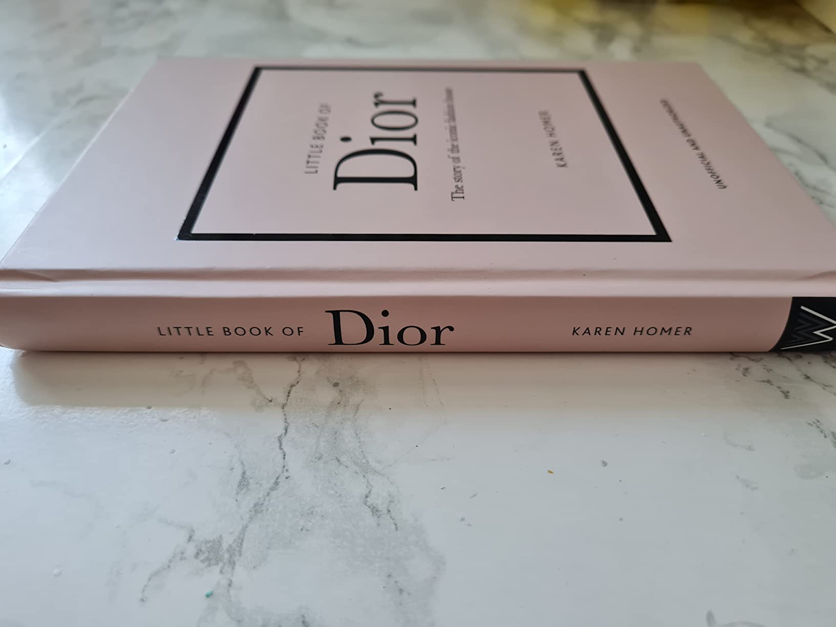 Little Book of Dior: The Story of the Iconic Fashion House: 5 (Little ...