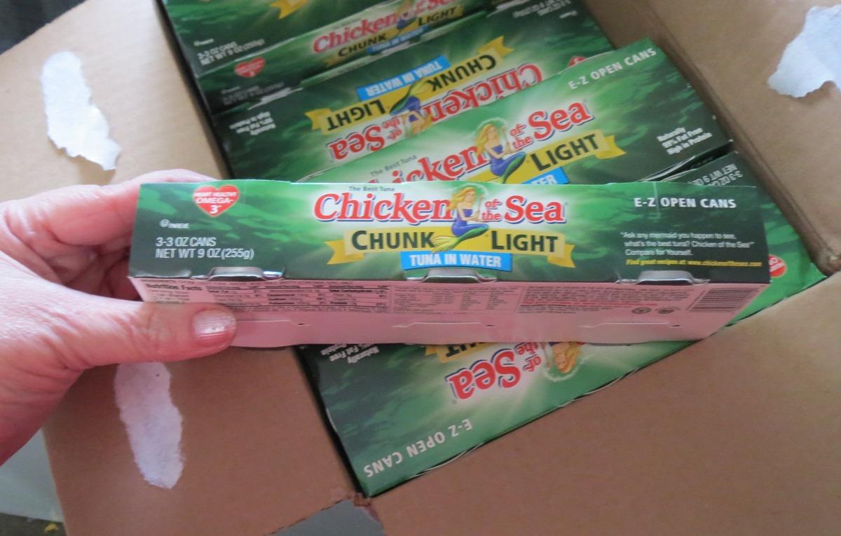 Amazon.com : Chicken of the Sea Chunk Light Tuna in Water, Wild Caught ...