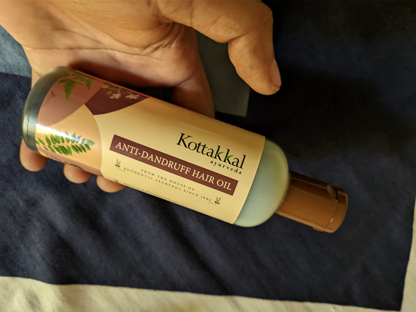 Buy Kottakkal ayurveda® Anti Dandruff Hair Oil | No Artificial Colour ...
