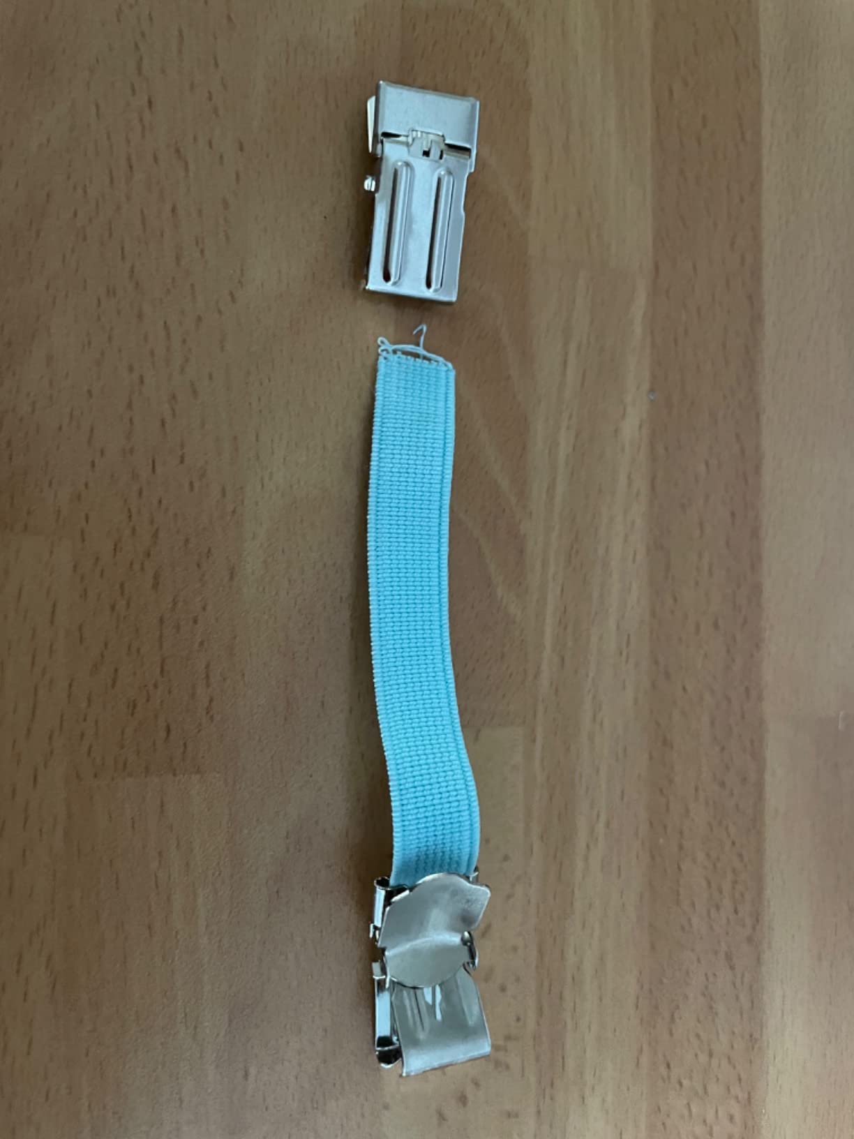 Ironing Board Cover Clips to Keep Cover Flat on The Board - Pack of 4 ...