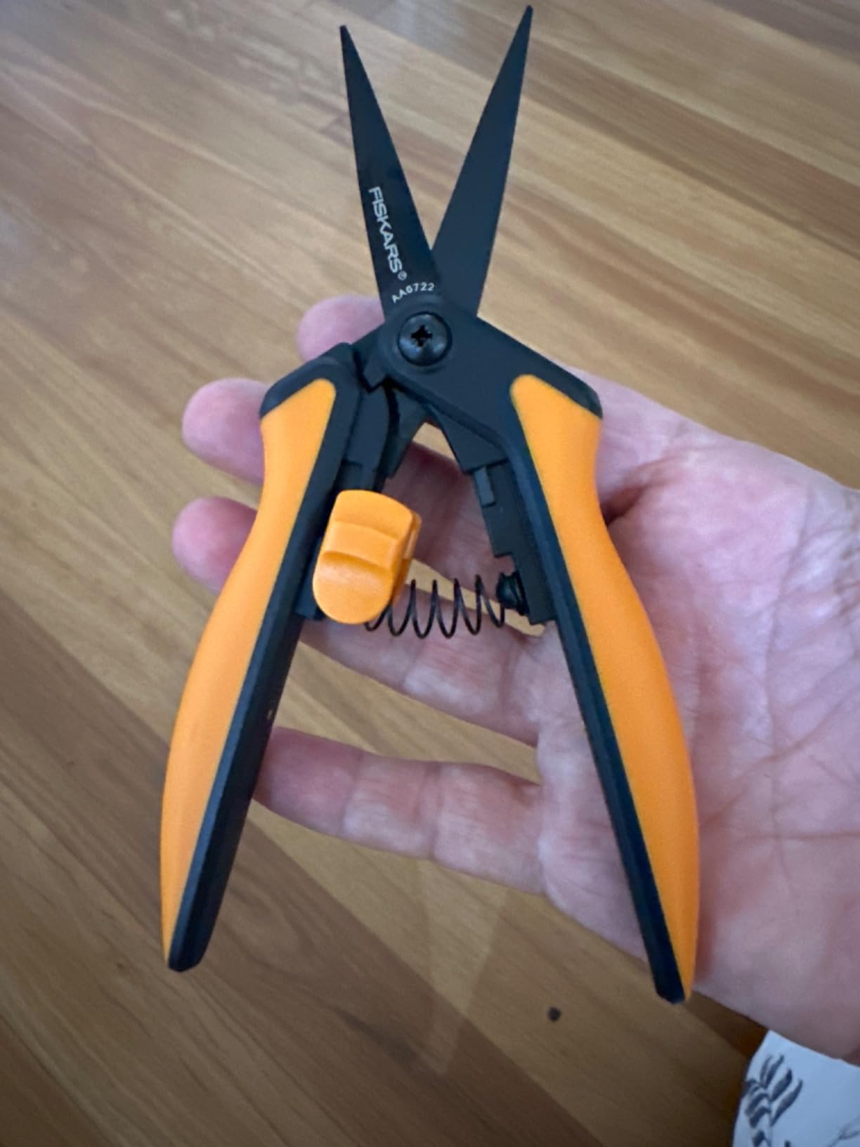 Fiskars Gardening Tools: Micro-Tip Pruning Shears, Non-Stick Precision ...